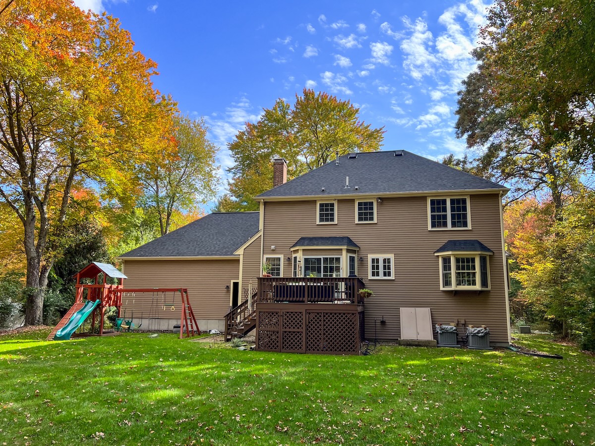 Hip Roof Vs Gable Roof: What's The Difference?